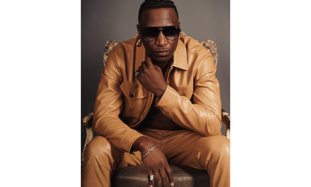 Julian King appreciates women in new song – herald