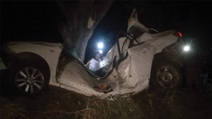LISTEN: Entumbane couple dies in horror crash along Nketa Drive – herald
