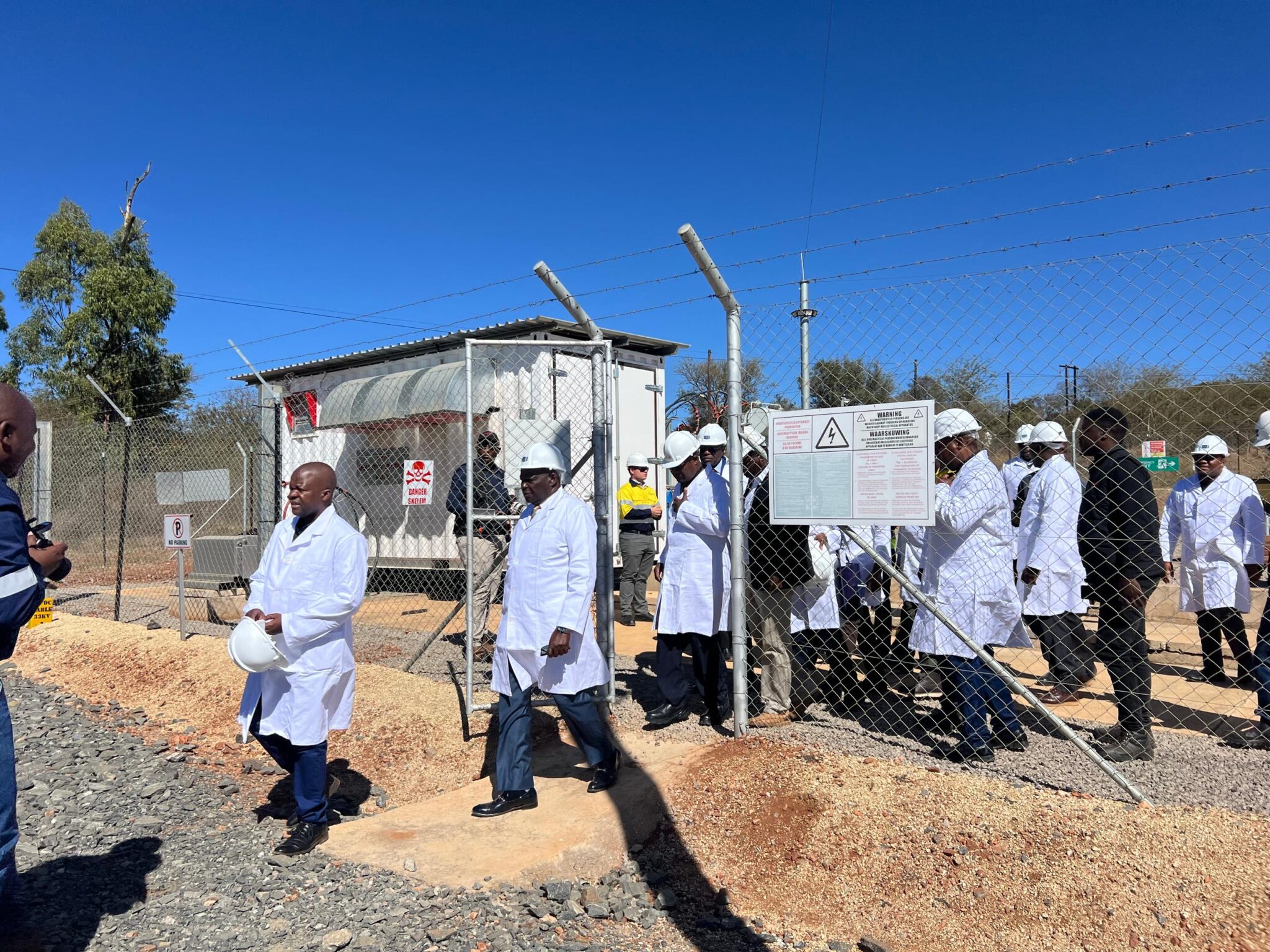 Minister to hand over 12.2MW solar plant in Gwanda – herald