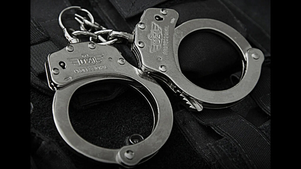 FOUR BUSTED WITH FAKE SUGAR: Police seize 14 tonnes of counterfeit ...
