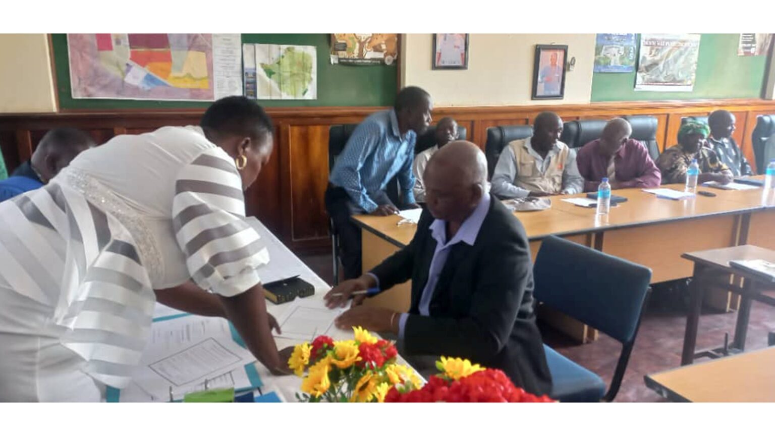 New Zanu PF Cllr Ndou sworn in at Beitbridge RDC - herald