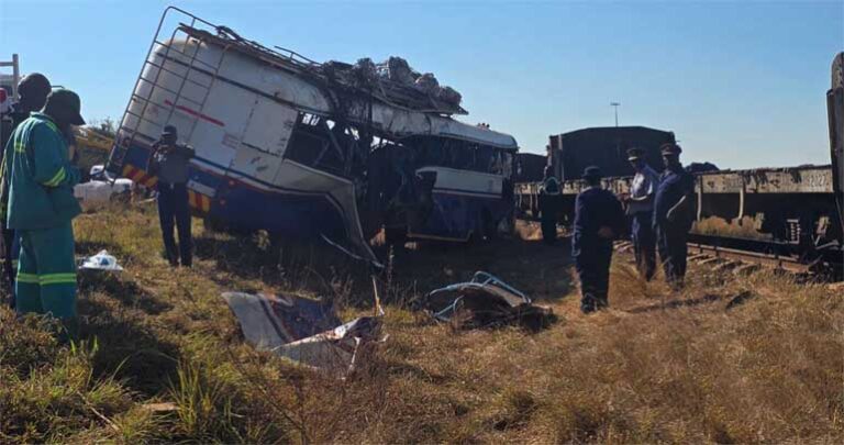 9 perish, 25 injured in Chiredzi level crossing accident – herald