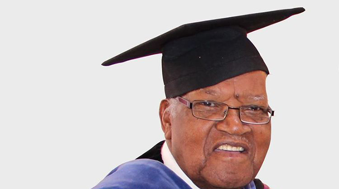 Prof Kurewa dies - herald