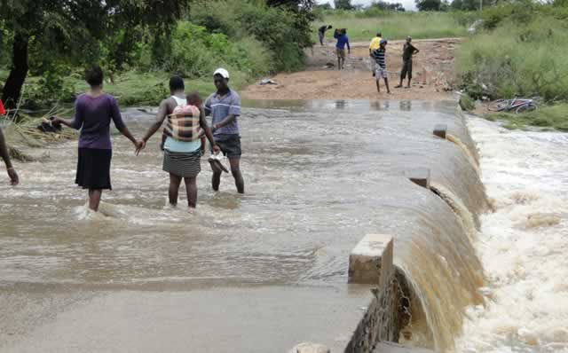 100 families evacuated from flood hit suburbs in Bulawayo - herald