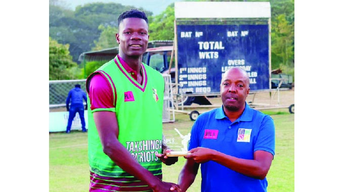 Takashinga sides off to winning starts - herald