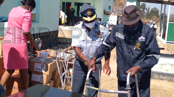 Air Force of Zimbabwe donates medical supplies to Chikomba - herald