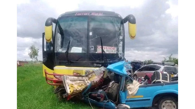5 perish in head-on collision - herald