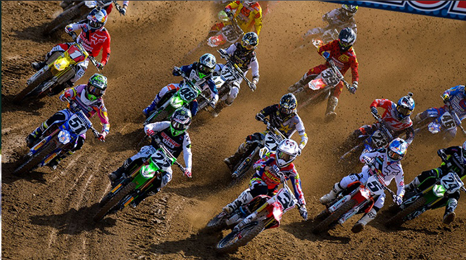 Motocross season returns with a bang - herald