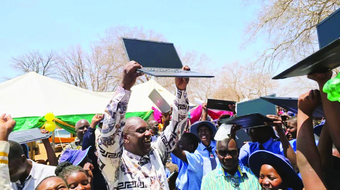 Presidential ICT scheme benefits Gokwe school - herald
