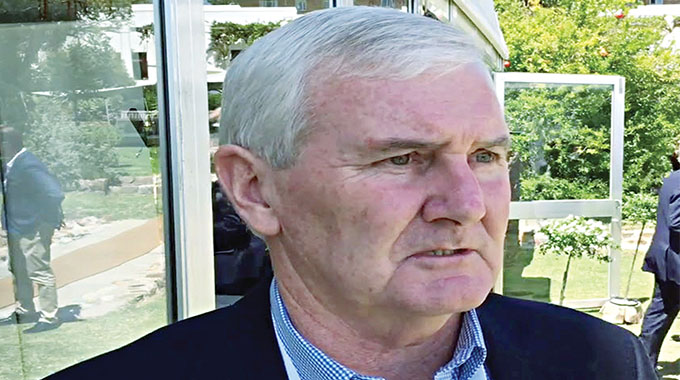 NEW: Caledonia showers praises on outgoing CEO Steve Curtis - herald