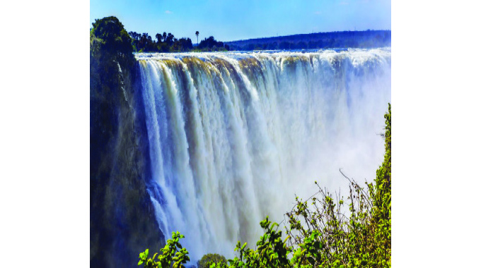 Victoria Falls ready for tourists influx - herald